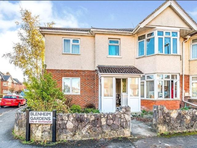 Apartment at Blenheim Gardens, Southampton