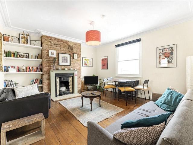 Apartment at Blenheim Rise, Greater London
