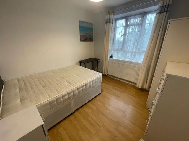 Apartment at Bloemfontein Road, Greater London