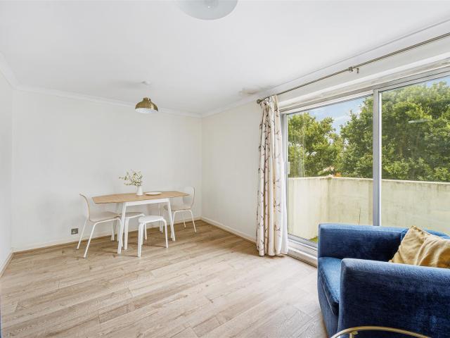 Apartment at Bloomsbury Close, Greater London