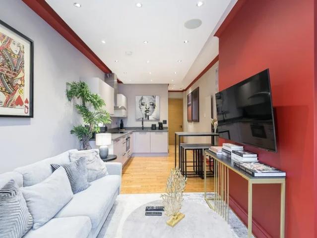 Apartment at Bloomsbury Square, Greater London