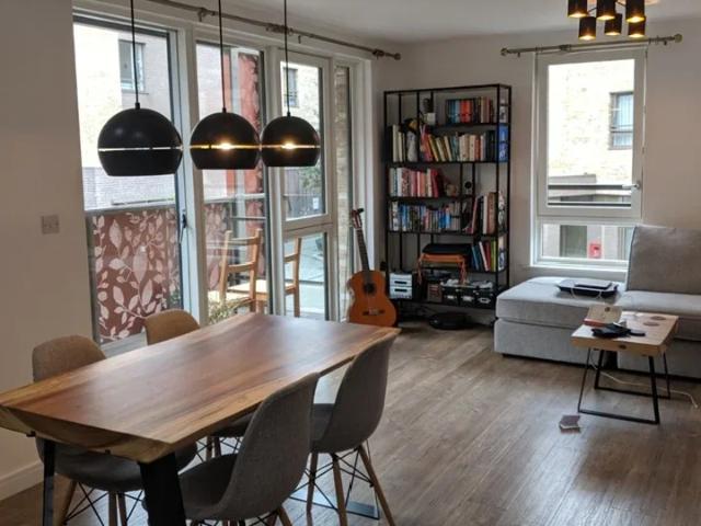 Apartment at Blondin Way, Greater London