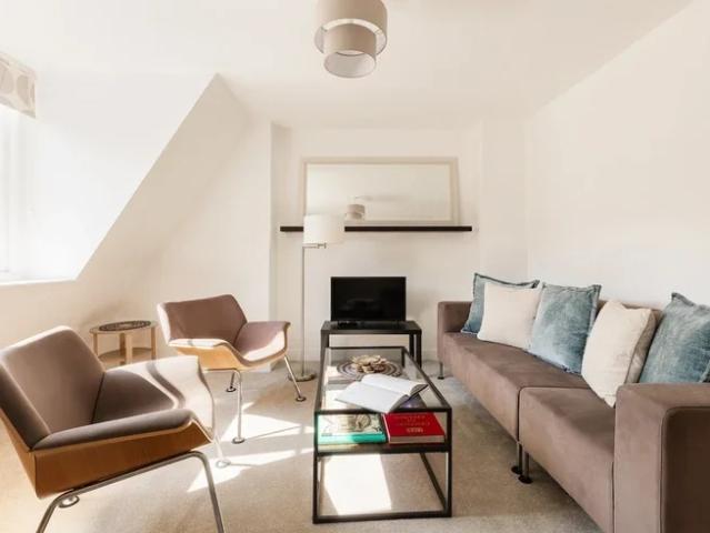 Apartment at Brune Street, Greater London