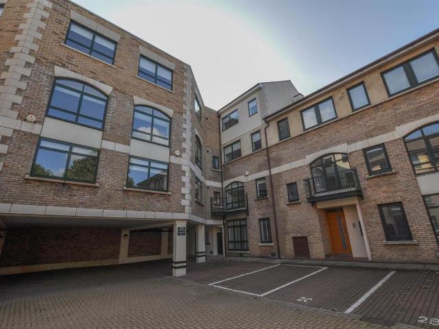 Apartment at Brunel Court, Dacorum
