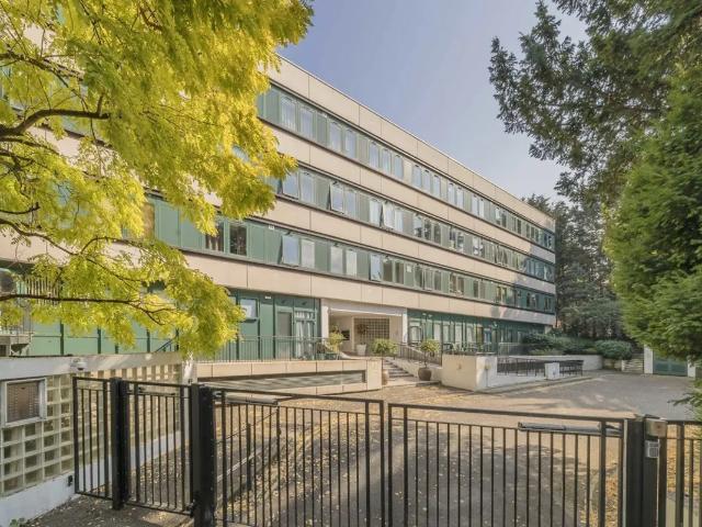 Apartment at Brunswick Road, Greater London