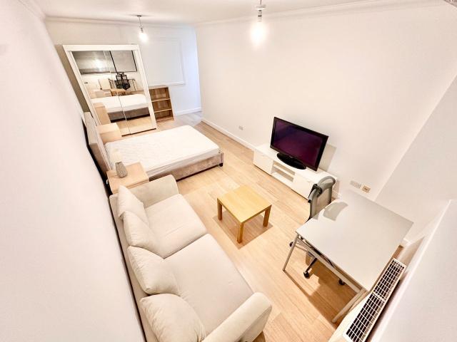 Apartment at Brunswick Road, Greater London
