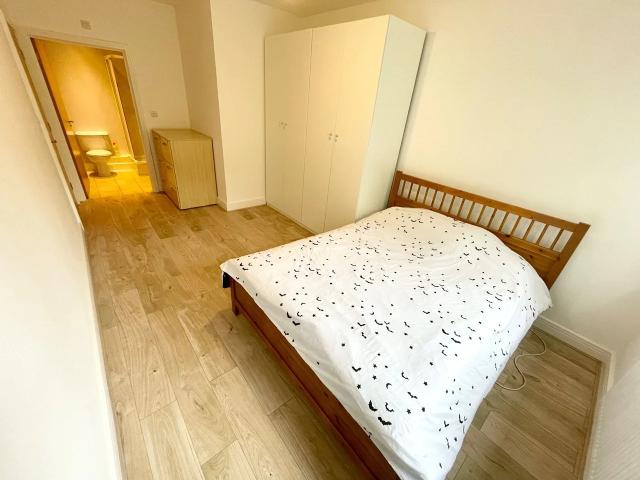 Room at Brunswick Road, Greater London