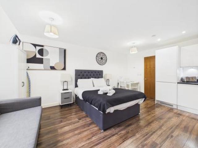 Apartment at Brunswick Street, Liverpool