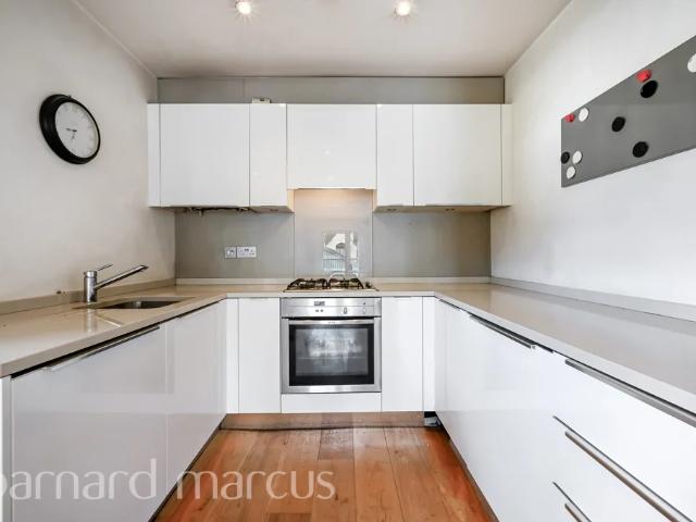 Apartment at Brussels Road, Greater London
