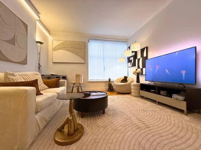 Apartment at Bruton Street, City of Westminster