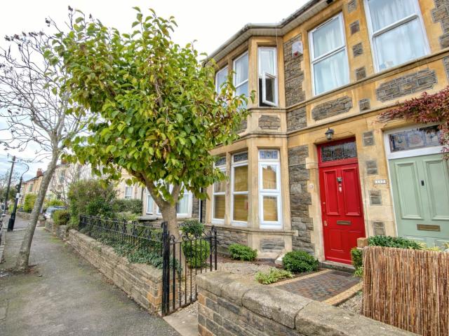 Apartment at Brynland Avenue, Bristol