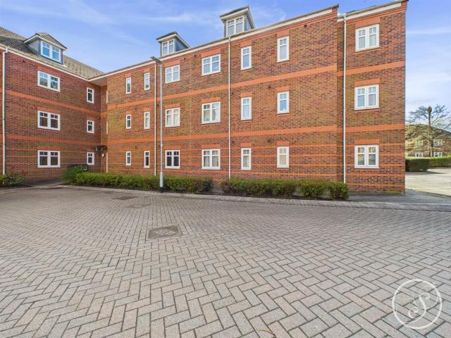 Apartment at Brackenhurst Place, Leeds