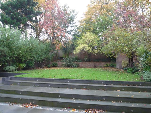 Apartment at Bracknell Gardens, Greater London