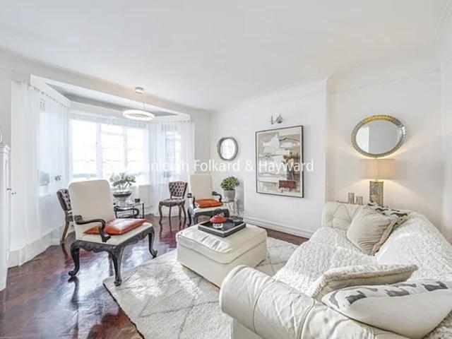 Apartment at Bracknell Gate, Greater London
