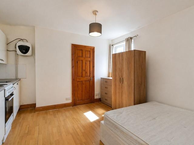 Apartment at Bradbury Street, Greater London