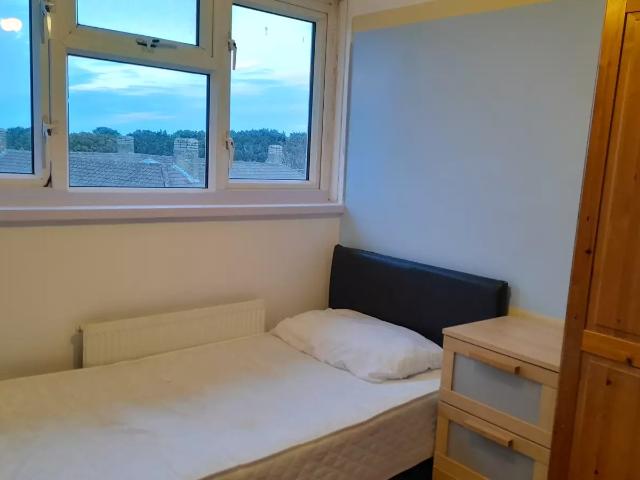 Apartment at Bramble Close, Greater London