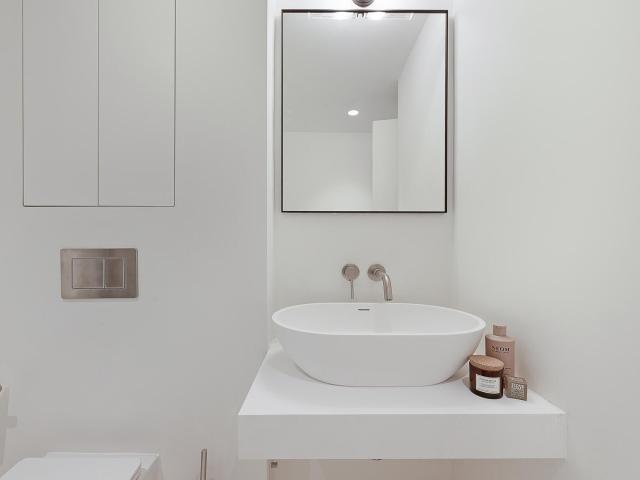 Apartment at Bramham Gardens, Greater London