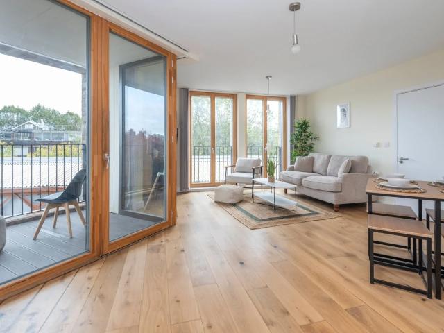 Apartment at Bramley Road, Greater London