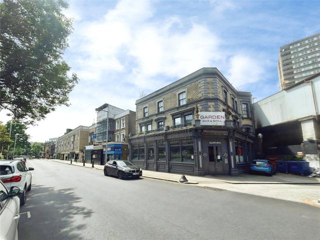 Apartment at Bramley Road, Greater London
