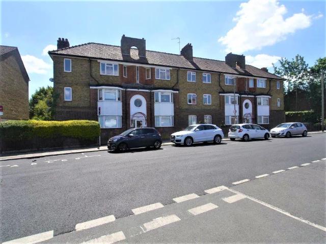 Apartment at Brathway Road, Greater London