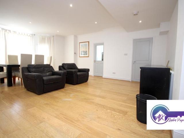 Apartment at Brechin Place, Greater London