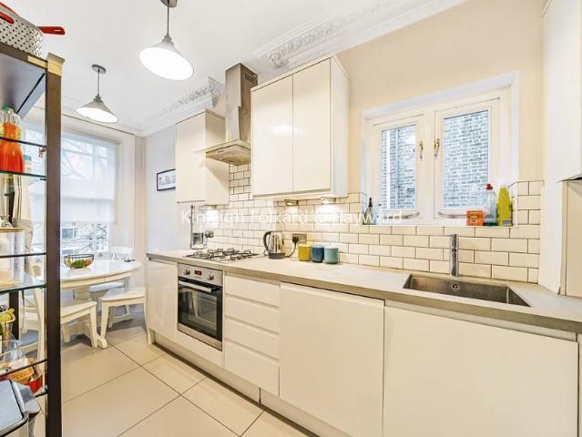 Apartment at Breakspears Road, Greater London