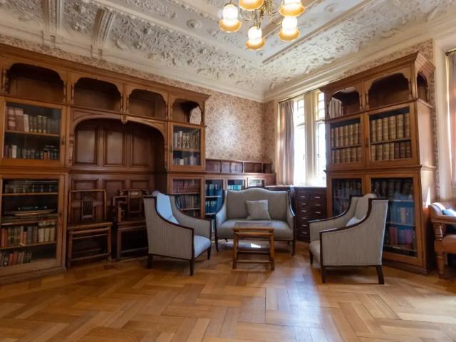 Apartment at Bremner Road, City of Westminster
