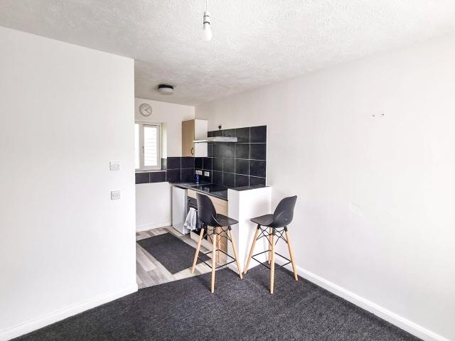Apartment at Brendon Close, Greater London