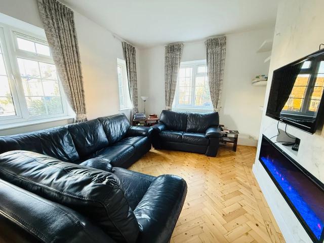 Apartment at Brent Street, Greater London