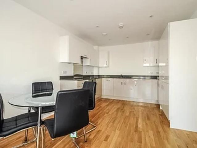 Apartment at Brentford High Street, London