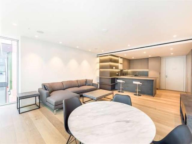 Apartment at Bressenden Place, City of Westminster