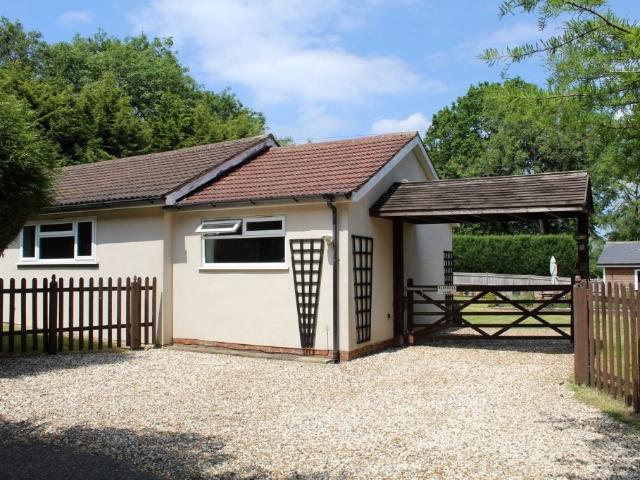 Apartment at Brighton Road, Reigate and Banstead