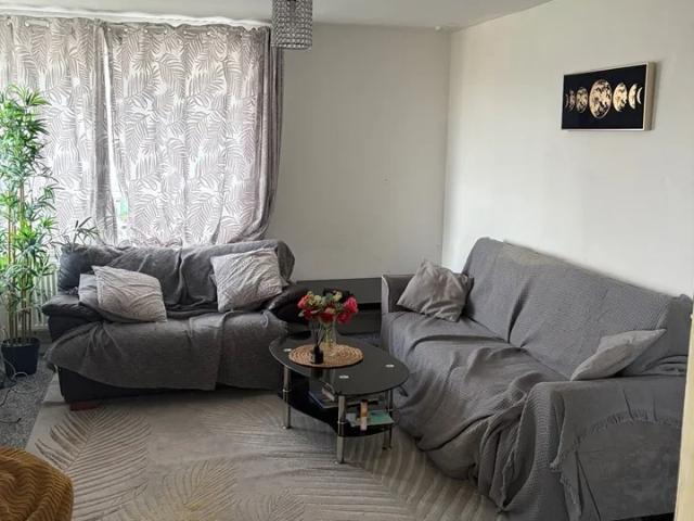 Apartment at Brightmore Drive, Sheffield