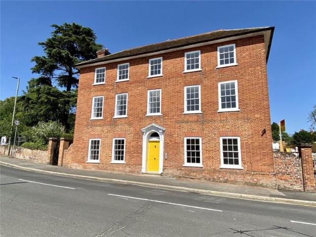 Apartment at Bridge Road, Surrey Heath