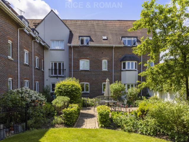 Apartment at Bridge Street, Walton on Thames