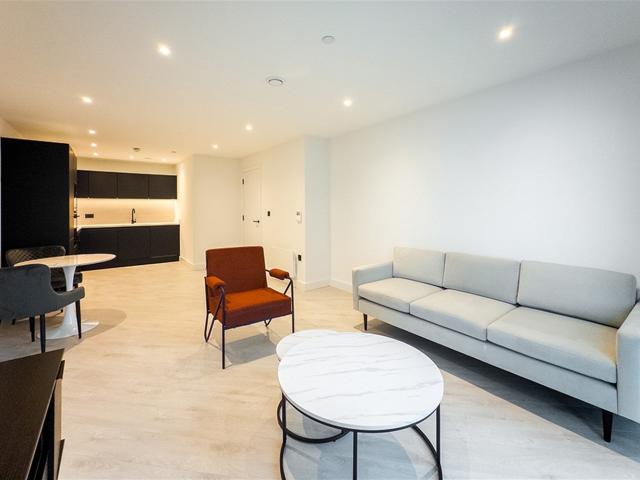 Apartment at Bridge Vista Walk, London