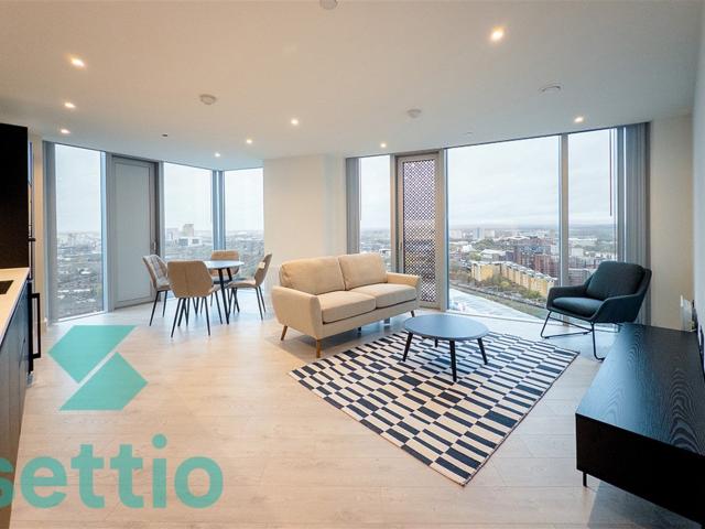 Apartment at Bridge Vista Walk, London