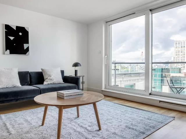 Apartment at Bridgefoot, Greater London