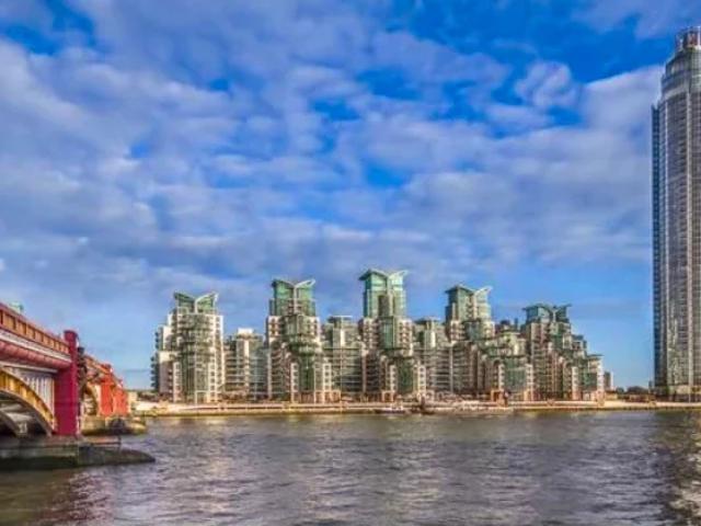 Apartment at Bridgefoot, Greater London