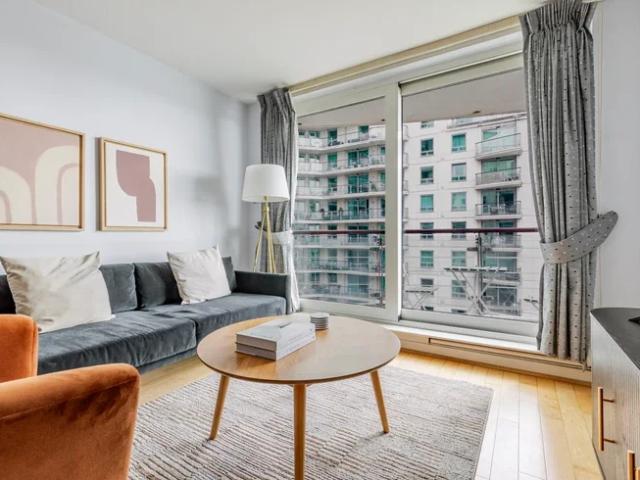 Apartment at Bridgefoot, Greater London