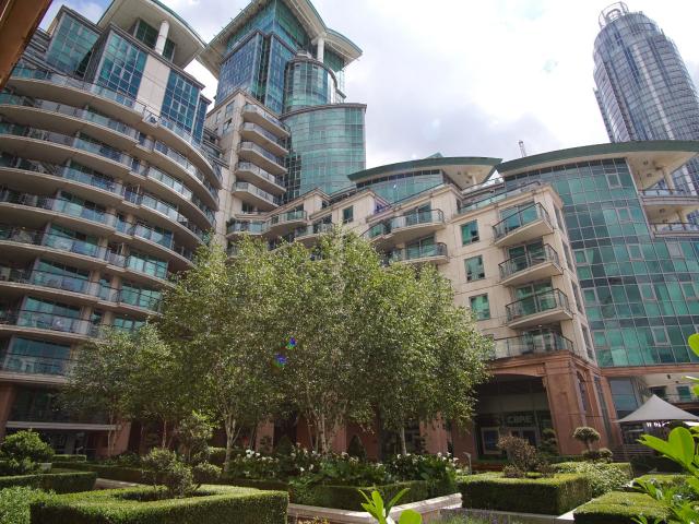 Apartment at Bridgefoot, Greater London