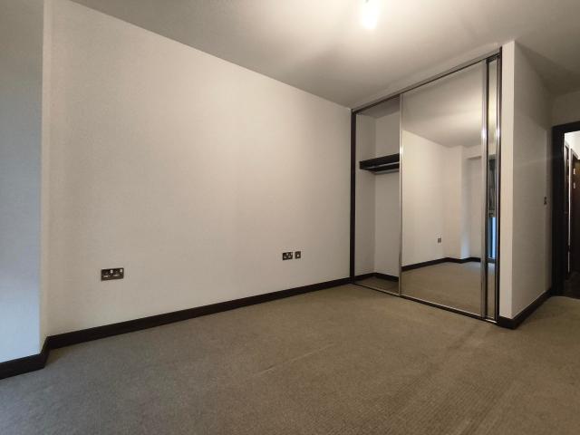 Apartment at Bridges Court, Greater London