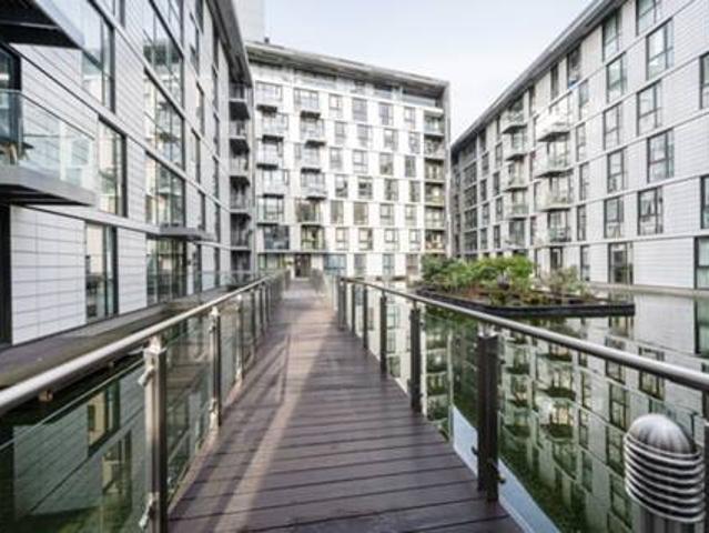 Apartment at Bridle Mews, Greater London