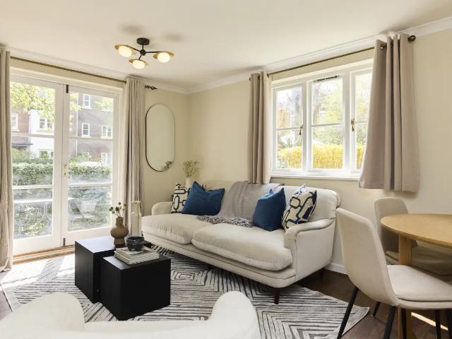 Apartment at Britannia Gate, Greater London