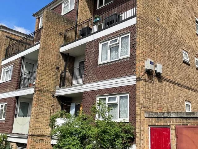 Apartment at Britannia Road, Greater London