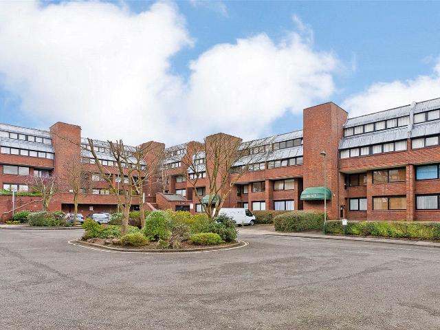 Apartment at Britten Close, Greater London