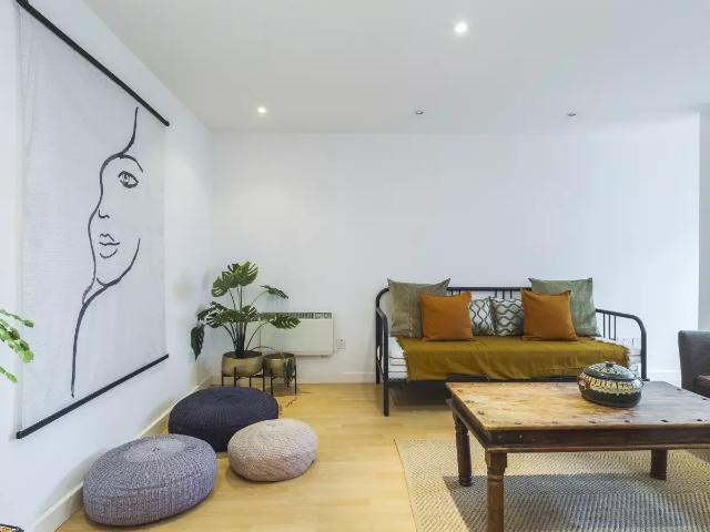 Apartment at Brixton Hill, Greater London