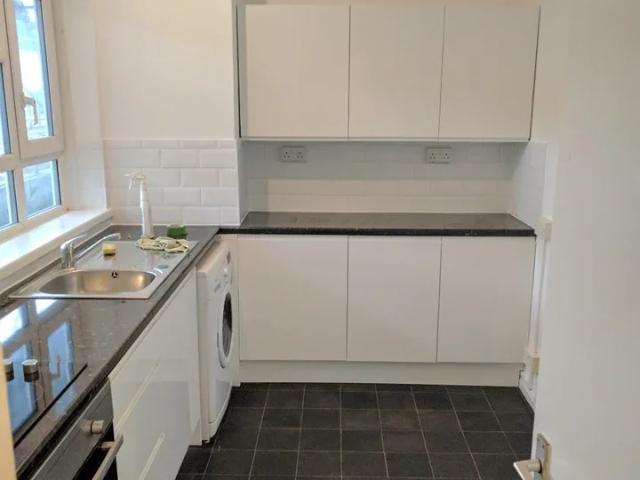 Apartment at Brockham Drive, Greater London