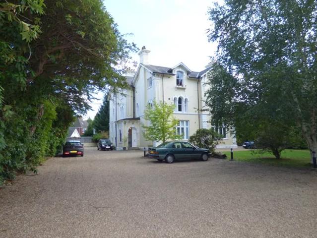 Apartment at Broadwater Down, Tunbridge Wells