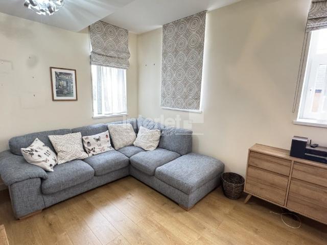 Apartment at Broadway, Cardiff
